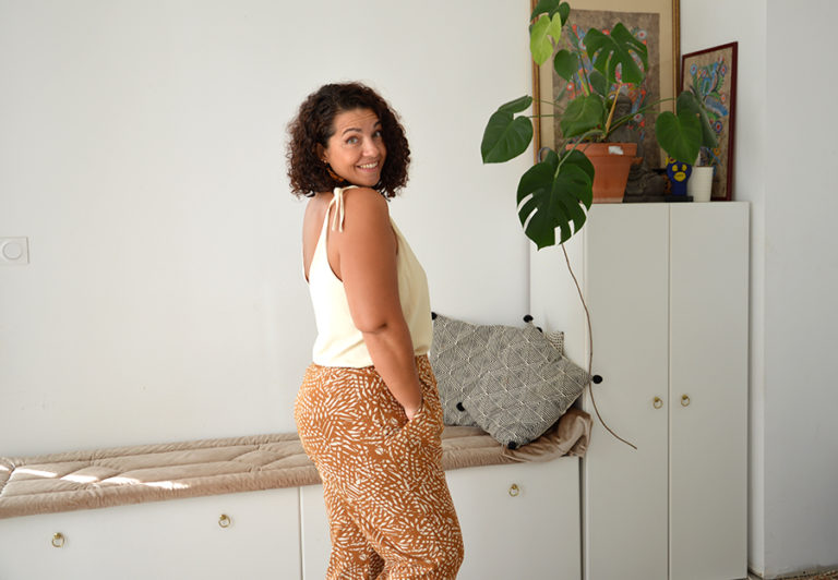 Ma tenue préférée de l'été : top Frau Maya et pantalon Burda - Elise ...